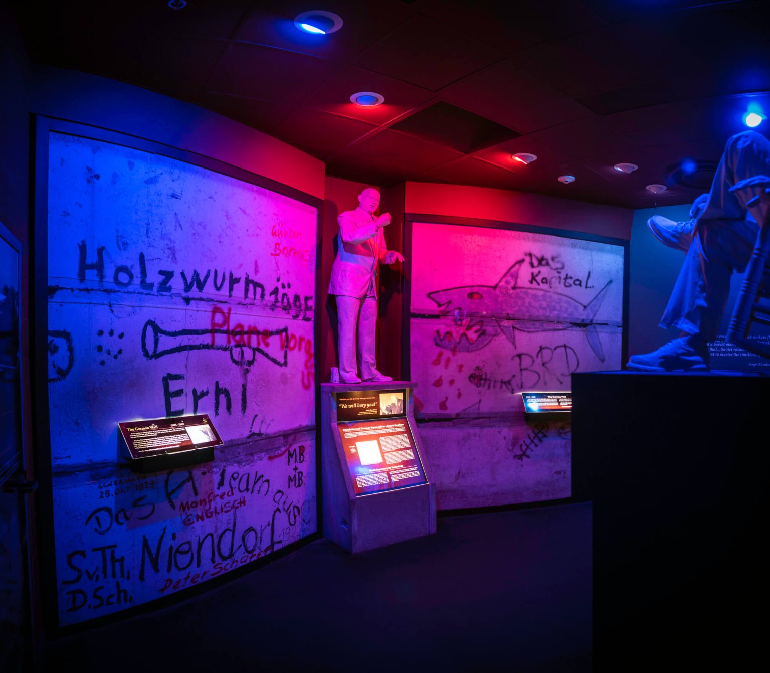 Hall of Space Museum - Cosmosphere