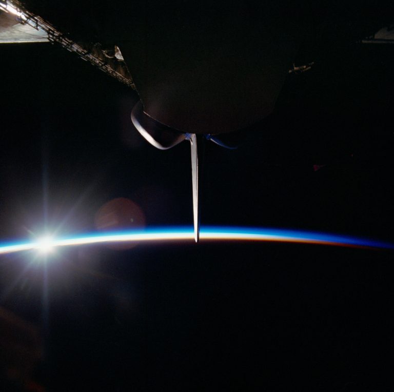 Bernard Harris, Jr.: The First African American Spacewalker - Cosmosphere